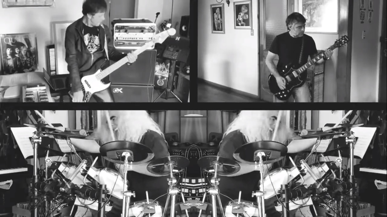 Spectro vuelve a sorprender con potente homenaje al legendario Lemmy de ...