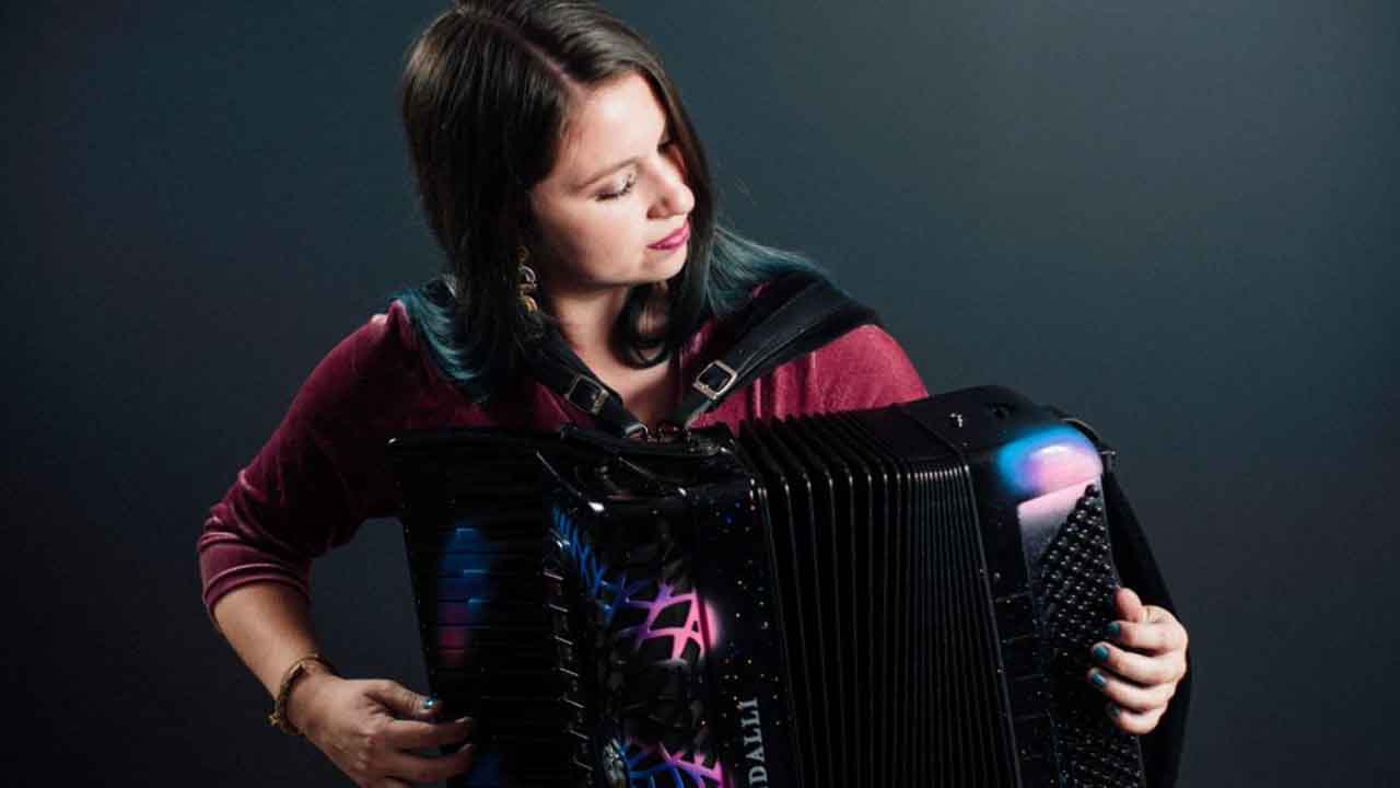 Natalia Soto, Naïa, se transforma en cara de marca italiana y libera ...